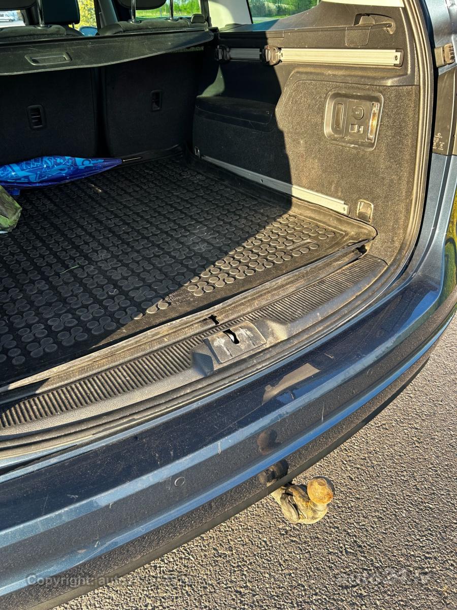 Zils Volkswagen Sharan 2017 Tallina, ar dzinēja tilpumu 2.00 L un nobraukumu 198 tūkst. km par 17800 €, foto 11 vietnē AUTOMOTO.COM.LV