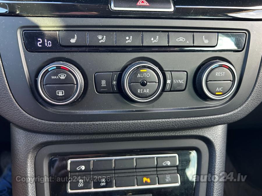 Zils Volkswagen Sharan 2017 Tallina, ar dzinēja tilpumu 2.00 L un nobraukumu 198 tūkst. km par 17800 €, foto 12 vietnē AUTOMOTO.COM.LV