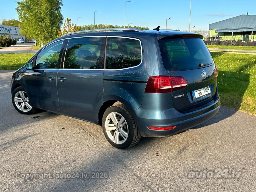 Zils Volkswagen Sharan 2017 Tallina, ar dzinēja tilpumu 2.00 L un nobraukumu 198 tūkst. km par 17800 €, foto 14 vietnē AUTOMOTO.COM.LV