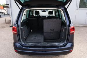Zils Volkswagen Sharan 2017 Jelgava, ar dzinēja tilpumu 1.40 L un nobraukumu 237 tūkst. km par 13000 €, foto 9 vietnē AUTOMOTO.COM.LV