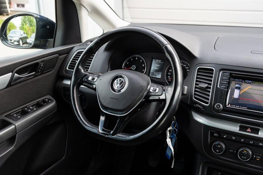 Zils Volkswagen Sharan 2017 Jelgava, ar dzinēja tilpumu 1.40 L un nobraukumu 237 tūkst. km par 13000 €, foto 15 vietnē AUTOMOTO.COM.LV