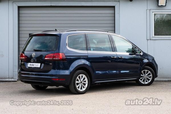 Zils Volkswagen Sharan 2017 Jelgava, ar dzinēja tilpumu 1.40 L un nobraukumu 237 tūkst. km par 13000 €, foto 3 vietnē AUTOMOTO.COM.LV