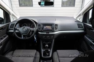 Blue Volkswagen Sharan 2017 in Jelgava, with an engine capacity of 1.40 L and mileage of 237 thousand km for 13000 €, photo 6 on AUTOMOTO.COM.LV