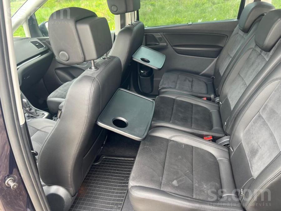 Blue Volkswagen Sharan 2017 in Riga, with an engine capacity of 2.00 L and mileage of 178 thousand km for 14400 €, photo 7 on AUTOMOTO.COM.LV