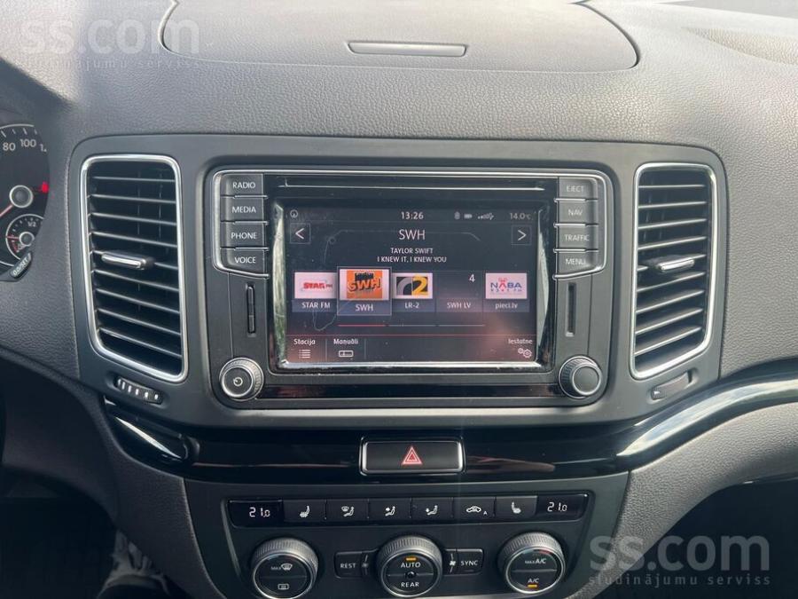 Blue Volkswagen Sharan 2017 in Riga, with an engine capacity of 2.00 L and mileage of 178 thousand km for 14400 €, photo 14 on AUTOMOTO.COM.LV