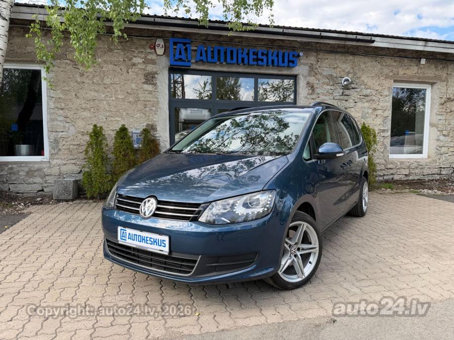 Zils Volkswagen Sharan 2017 Tallina, ar dzinēja tilpumu 2.00 L un nobraukumu 174 tūkst. km par 17990 €, foto 1 vietnē AUTOMOTO.COM.LV