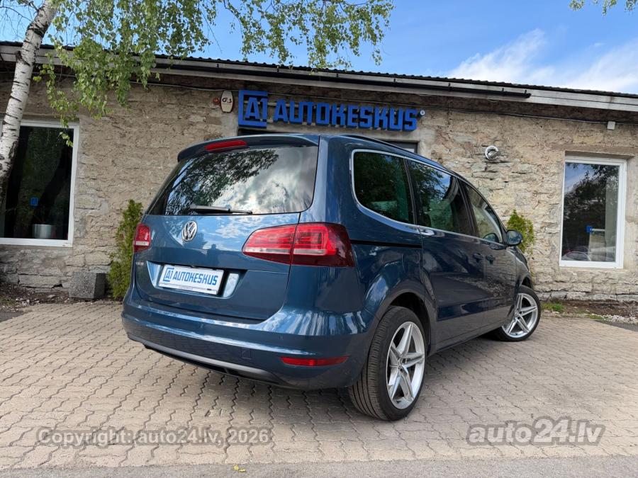 Zils Volkswagen Sharan 2017 Tallina, ar dzinēja tilpumu 2.00 L un nobraukumu 174 tūkst. km par 17990 €, foto 3 vietnē AUTOMOTO.COM.LV