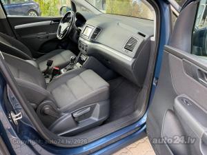 Zils Volkswagen Sharan 2017 Tallina, ar dzinēja tilpumu 2.00 L un nobraukumu 174 tūkst. km par 17990 €, foto 7 vietnē AUTOMOTO.COM.LV