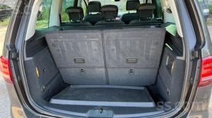 Brown Volkswagen Sharan 2015 in Riga, with an engine capacity of 2.00 L and mileage of 262 thousand km for 8490 €, photo 30 on AUTOMOTO.COM.LV