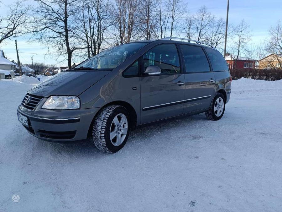 Brūns Volkswagen Sharan 2006 Kelmė, ar dzinēja tilpumu 1.97 L un nobraukumu 298 tūkst. km par 3650 €, foto 1 vietnē AUTOMOTO.COM.LV