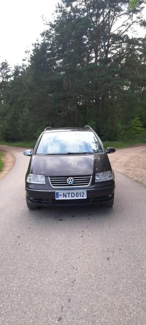 Brūns Volkswagen Sharan 2006 Viļņa, ar dzinēja tilpumu 1.90 L un nobraukumu 461 tūkst. km par 1200 €, foto  vietnē AUTOMOTO.COM.LV