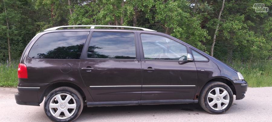 Brūns Volkswagen Sharan 2006 Viļņa, ar dzinēja tilpumu 1.90 L un nobraukumu 461 tūkst. km par 1200 €, foto 5 vietnē AUTOMOTO.COM.LV