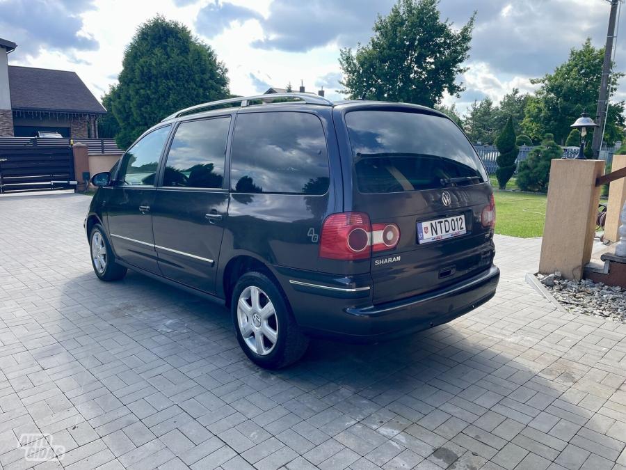 Brown Volkswagen Sharan 2006 in Vilnius, with an engine capacity of 1.90 L and mileage of 421 thousand km for 1650 €, photo 5 on AUTOMOTO.COM.LV