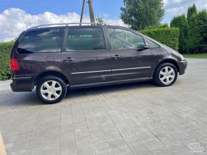 Brown Volkswagen Sharan 2006 in Vilnius, with an engine capacity of 1.90 L and mileage of 421 thousand km for 1650 €, photo 9 on AUTOMOTO.COM.LV