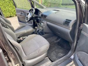 Brown Volkswagen Sharan 2006 in Vilnius, with an engine capacity of 1.90 L and mileage of 421 thousand km for 1650 €, photo 14 on AUTOMOTO.COM.LV
