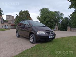 Brown Volkswagen Sharan 2007 in Cesis, with an engine capacity of 1.90 L and mileage of 280 thousand km for 2140 €, photo 3 on AUTOMOTO.COM.LV