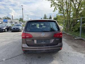 Brown Volkswagen Sharan 2010 in Marijampole, with an engine capacity of 1.97 L and mileage of 325 thousand km for 2850 €, photo 5 on AUTOMOTO.COM.LV