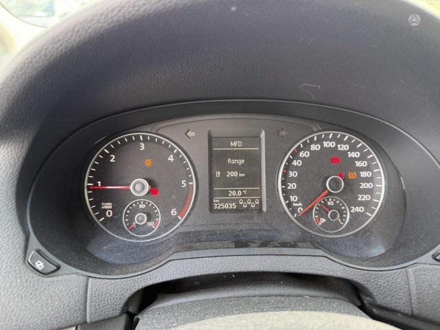 Brown Volkswagen Sharan 2010 in Marijampole, with an engine capacity of 1.97 L and mileage of 325 thousand km for 2850 €, photo 11 on AUTOMOTO.COM.LV