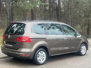 Brown Volkswagen Sharan 2011 in Valmiera, with an engine capacity of 2.00 L and mileage of 0 thousand km for 8800 €, photo 6 on AUTOMOTO.COM.LV
