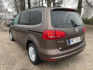 Brown Volkswagen Sharan 2011 in Riga, with an engine capacity of 2.00 L and mileage of 193 thousand km for 7690 €, photo 3 on AUTOMOTO.COM.LV