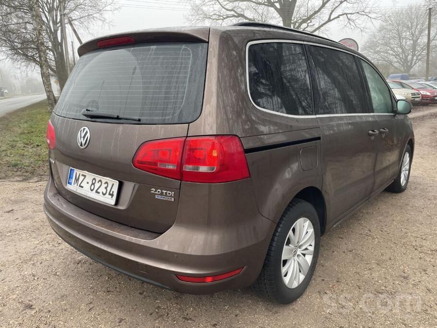 Brown Volkswagen Sharan 2011 in Riga, with an engine capacity of 2.00 L and mileage of 193 thousand km for 7690 €, photo 5 on AUTOMOTO.COM.LV