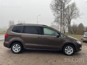 Brown Volkswagen Sharan 2011 in Riga, with an engine capacity of 2.00 L and mileage of 193 thousand km for 7690 €, photo 6 on AUTOMOTO.COM.LV