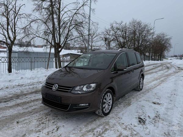 Brūns Volkswagen Sharan 2011 Telšiai, ar dzinēja tilpumu 1.97 L un nobraukumu 236 tūkst. km par 8700 €, foto 1 vietnē AUTOMOTO.COM.LV
