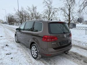 Brown Volkswagen Sharan 2011 in Telschi, with an engine capacity of 1.97 L and mileage of 236 thousand km for 8700 €, photo 7 on AUTOMOTO.COM.LV
