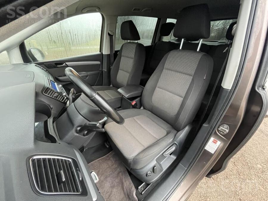 Brūns Volkswagen Sharan 2011 Rīga, ar dzinēja tilpumu 2.00 L un nobraukumu 193 tūkst. km par 7490 €, foto 12 vietnē AUTOMOTO.COM.LV