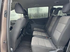Brūns Volkswagen Sharan 2011 Rīga, ar dzinēja tilpumu 2.00 L un nobraukumu 193 tūkst. km par 7490 €, foto 13 vietnē AUTOMOTO.COM.LV