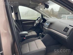 Brūns Volkswagen Sharan 2011 Rīga, ar dzinēja tilpumu 2.00 L un nobraukumu 193 tūkst. km par 7490 €, foto 17 vietnē AUTOMOTO.COM.LV