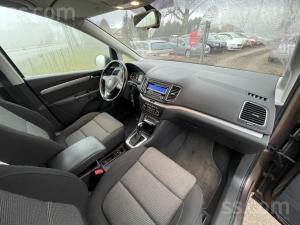 Brūns Volkswagen Sharan 2011 Rīga, ar dzinēja tilpumu 2.00 L un nobraukumu 193 tūkst. km par 7490 €, foto 19 vietnē AUTOMOTO.COM.LV