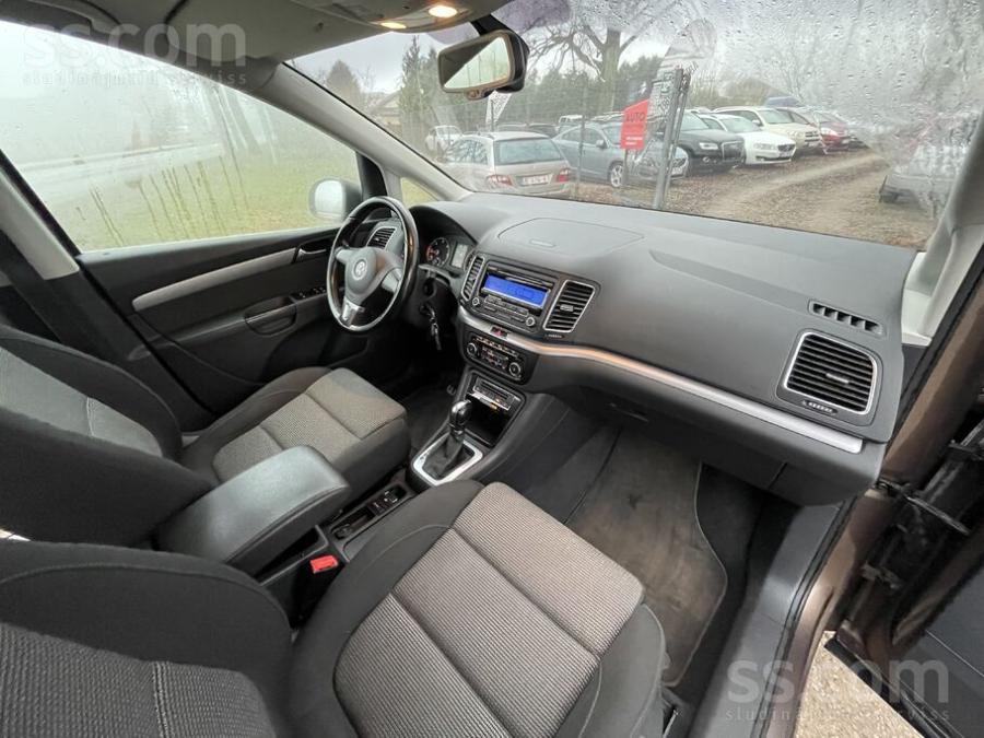 Brūns Volkswagen Sharan 2011 Rīga, ar dzinēja tilpumu 2.00 L un nobraukumu 193 tūkst. km par 7490 €, foto 19 vietnē AUTOMOTO.COM.LV