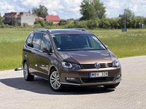 Brown Volkswagen Sharan 2011 in Siauliai, with an engine capacity of 1.97 L and mileage of 290 thousand km for 8200 €, photo  on AUTOMOTO.COM.LV