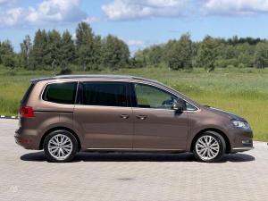 Brown Volkswagen Sharan 2011 in Siauliai, with an engine capacity of 1.97 L and mileage of 290 thousand km for 8200 €, photo 14 on AUTOMOTO.COM.LV