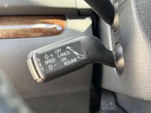 Brown Volkswagen Sharan 2011 in Siauliai, with an engine capacity of 1.97 L and mileage of 290 thousand km for 8200 €, photo 26 on AUTOMOTO.COM.LV