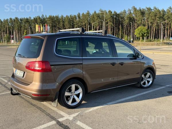 Brown Volkswagen Sharan 2011 in Riga, with an engine capacity of 2.00 L and mileage of 187 thousand km for 6900 €, photo 2 on AUTOMOTO.COM.LV