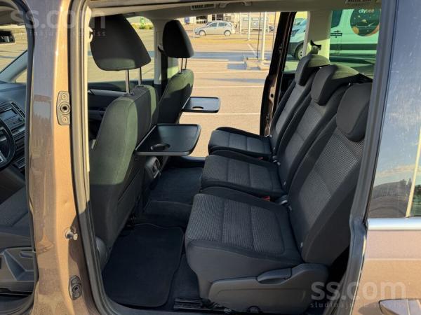 Brown Volkswagen Sharan 2011 in Riga, with an engine capacity of 2.00 L and mileage of 187 thousand km for 6900 €, photo 7 on AUTOMOTO.COM.LV