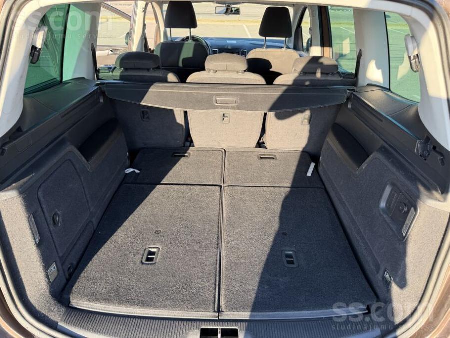 Brūns Volkswagen Sharan 2011 Rīga, ar dzinēja tilpumu 2.00 L un nobraukumu 187 tūkst. km par 6900 €, foto 11 vietnē AUTOMOTO.COM.LV