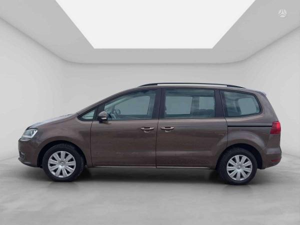 Brūns Volkswagen Sharan 2011 Kauņa, ar dzinēja tilpumu 2.00 L un nobraukumu 248 tūkst. km par 8390 €, foto 3 vietnē AUTOMOTO.COM.LV