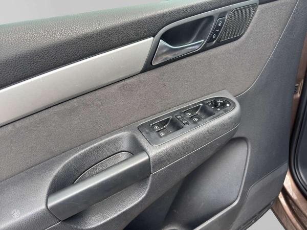 Brūns Volkswagen Sharan 2011 Kauņa, ar dzinēja tilpumu 2.00 L un nobraukumu 248 tūkst. km par 8390 €, foto 10 vietnē AUTOMOTO.COM.LV