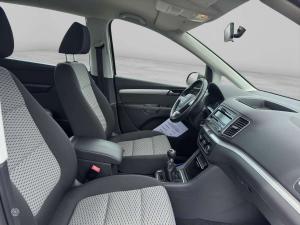 Brown Volkswagen Sharan 2011 in Kaunas, with an engine capacity of 2.00 L and mileage of 248 thousand km for 8390 €, photo 17 on AUTOMOTO.COM.LV