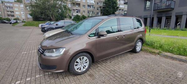 Brūns Volkswagen Sharan 2011 Viļņa, ar dzinēja tilpumu 1.97 L un nobraukumu 292 tūkst. km par 8500 €, foto 2 vietnē AUTOMOTO.COM.LV