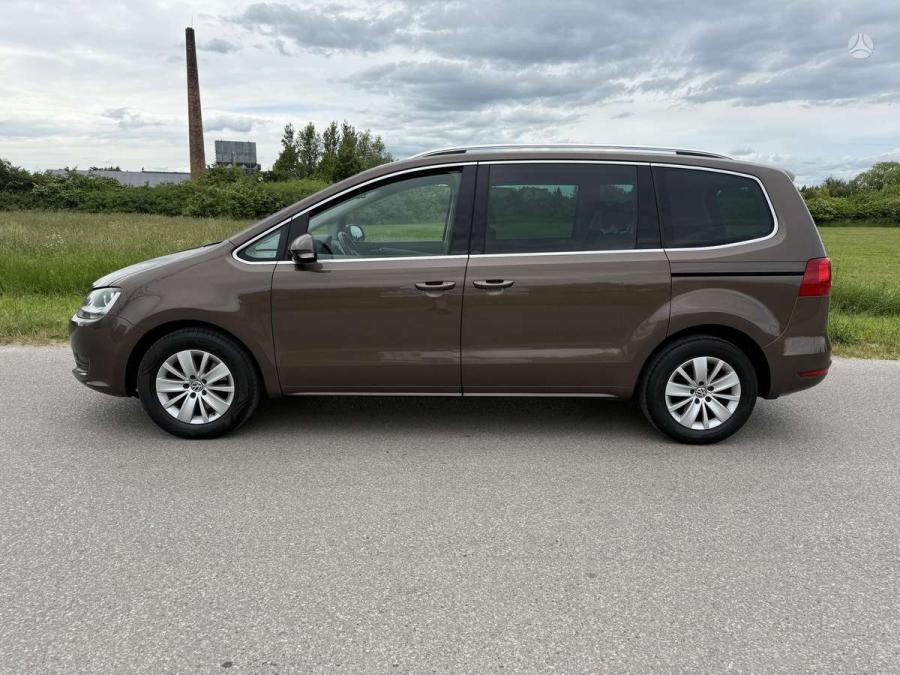 Brūns Volkswagen Sharan 2011 Vilkaviškis, ar dzinēja tilpumu 1.97 L un nobraukumu 277 tūkst. km par 6999 €, foto 4 vietnē AUTOMOTO.COM.LV