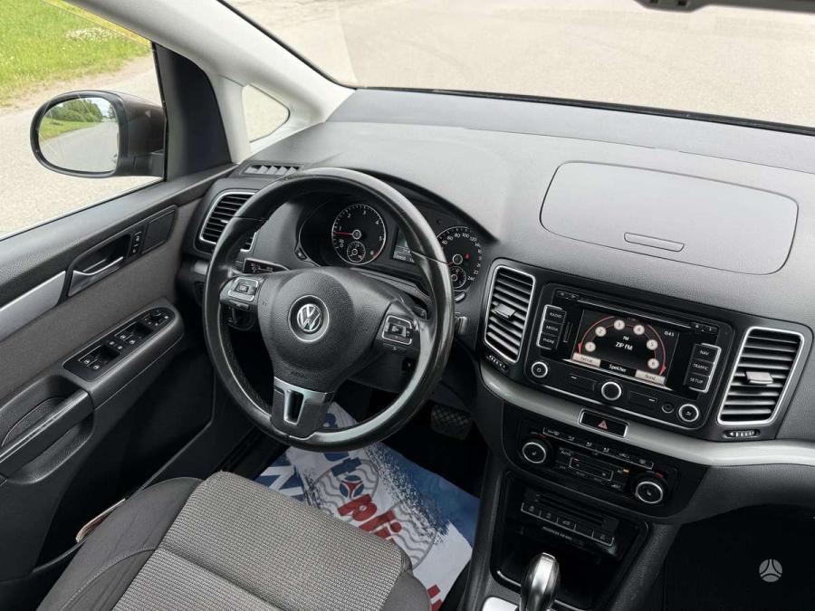 Brūns Volkswagen Sharan 2011 Vilkaviškis, ar dzinēja tilpumu 1.97 L un nobraukumu 277 tūkst. km par 6999 €, foto 15 vietnē AUTOMOTO.COM.LV