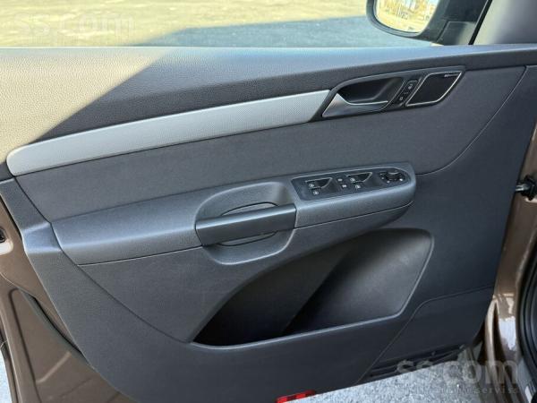 Brūns Volkswagen Sharan 2012 Ludza, ar dzinēja tilpumu 2.00 L un nobraukumu 0 tūkst. km par 9680 €, foto 6 vietnē AUTOMOTO.COM.LV