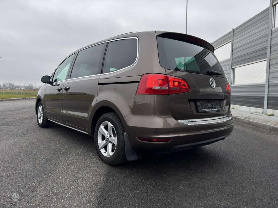 Brūns Volkswagen Sharan 2012 Marijampole, ar dzinēja tilpumu 1.97 L un nobraukumu 230 tūkst. km par 11950 €, foto 11 vietnē AUTOMOTO.COM.LV