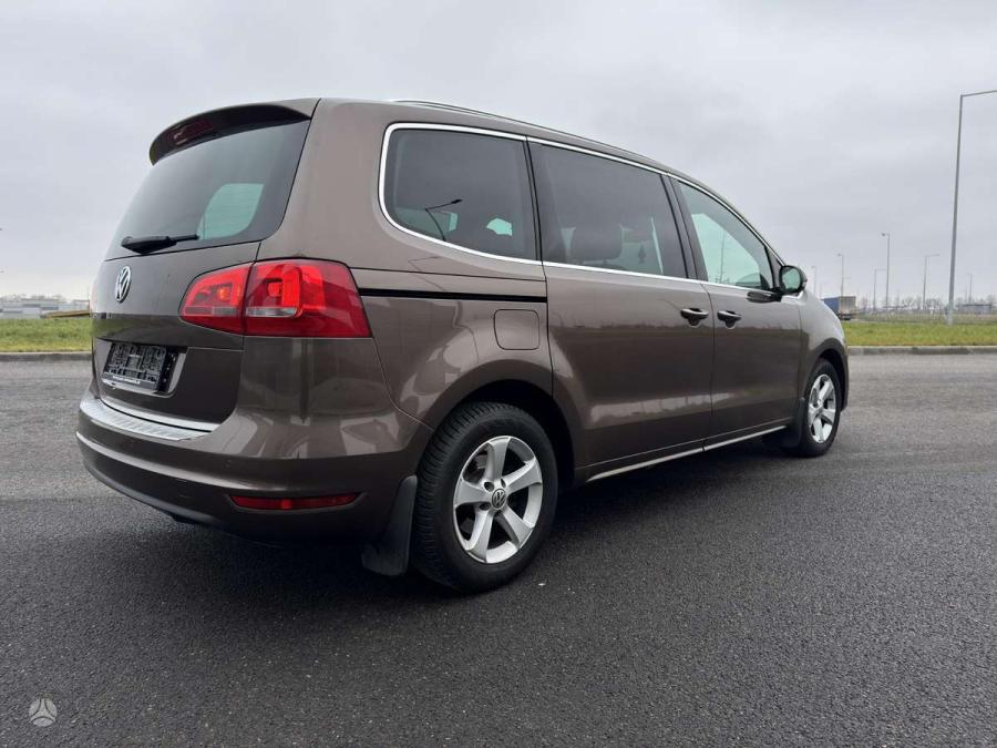 Brūns Volkswagen Sharan 2012 Marijampole, ar dzinēja tilpumu 1.97 L un nobraukumu 230 tūkst. km par 11950 €, foto 12 vietnē AUTOMOTO.COM.LV
