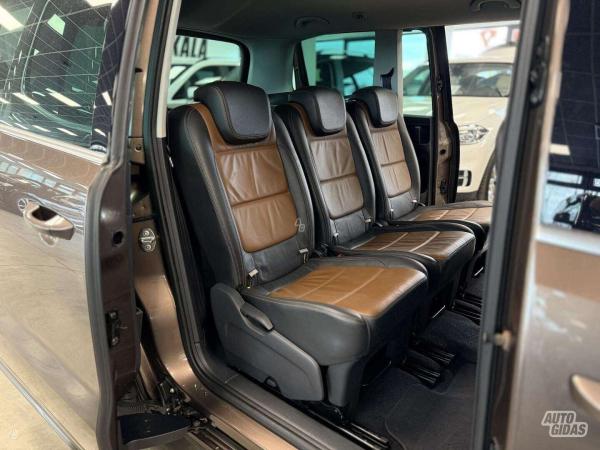 Brūns Volkswagen Sharan 2012 Klaipėda, ar dzinēja tilpumu 2.00 L un nobraukumu 276 tūkst. km par 11900 €, foto 2 vietnē AUTOMOTO.COM.LV