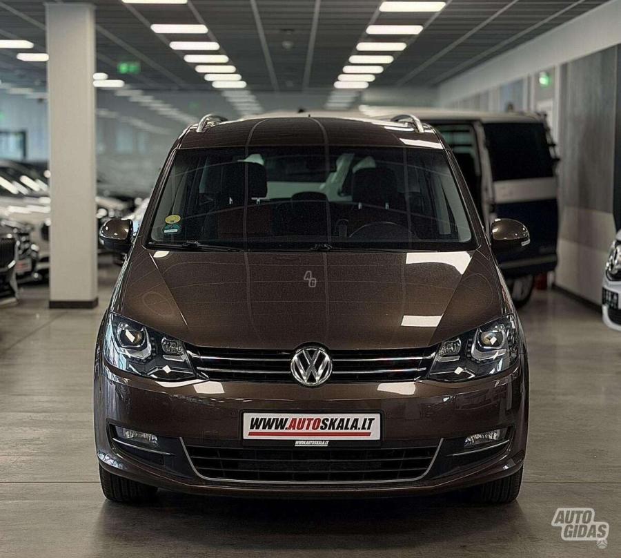 Brown Volkswagen Sharan 2012 in Klaipeda, with an engine capacity of 2.00 L and mileage of 276 thousand km for 11900 €, photo 12 on AUTOMOTO.COM.LV